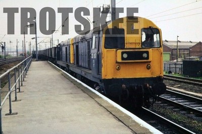 35mm Slide BR British Railways Diesel Loco Class 20 20197 1986 Orig ...