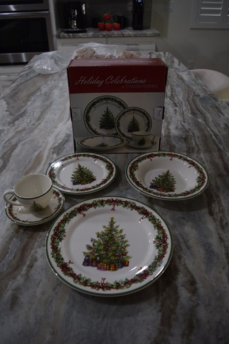 CHRISTOPHER RADKO HOLIDAY CELEBRATIONS CHRISTMAS DISHES 11 - 5 PC SET ...