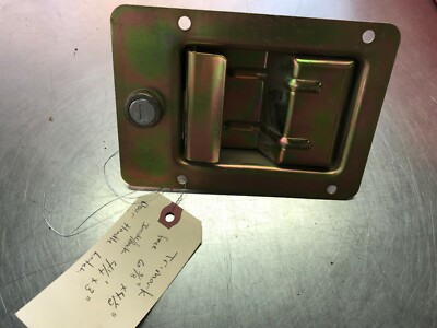 Trimark Locking Door PADDLE HANDLE Latch 6.375" x 4.50" Face & 4.25" x ...