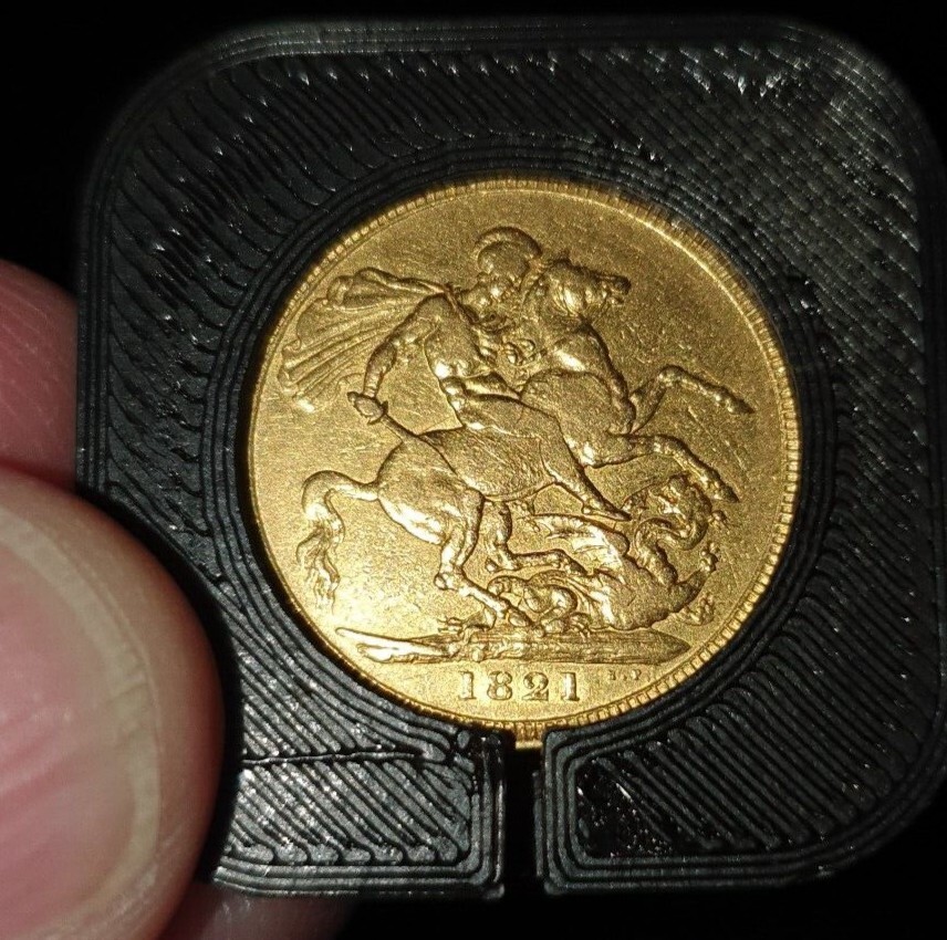 GOLD FULL SOVEREIGN COIN HOLDER BLACK PLASTIC 3D PRINTED TO FIT LIDL ...