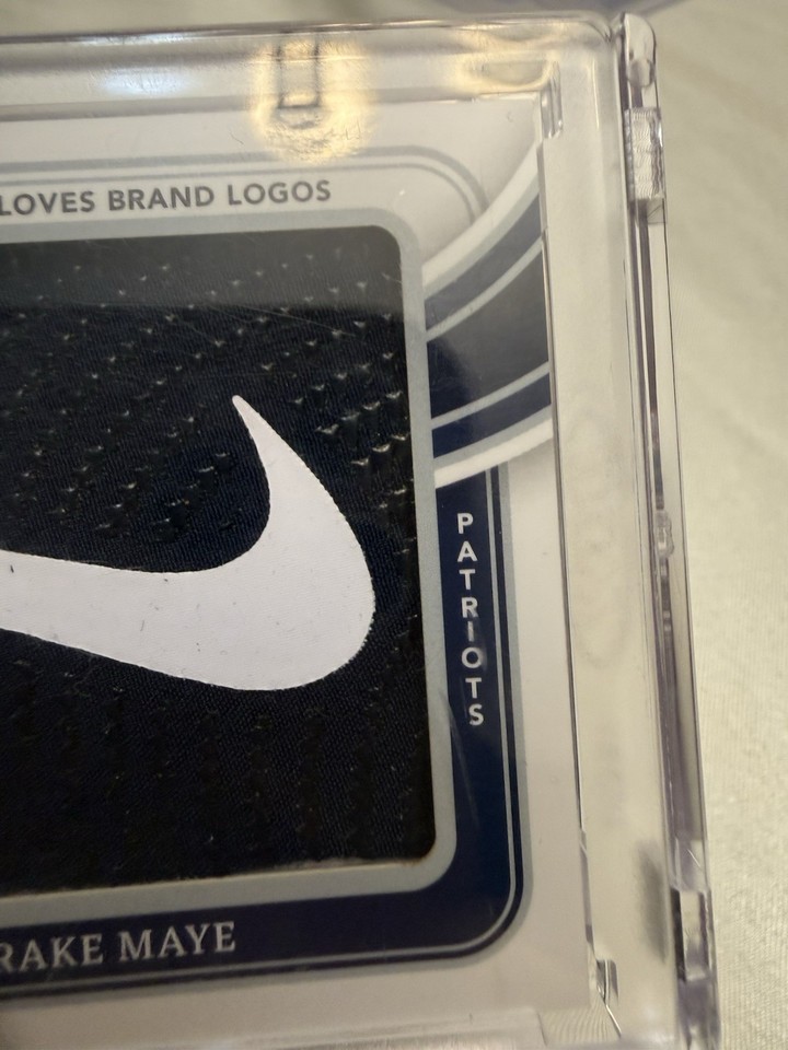 2024 Panini Immaculate Drake Maye Nike Glove Patch 3/15 RARE 1 of 1 # ...