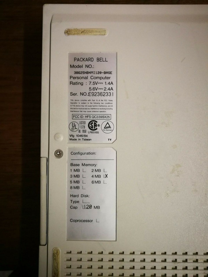 VINTAGE PACKARD BELL pc portatile 38625NB4MI120-BASE **RARO** NON ...