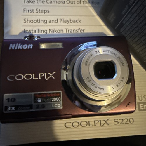 Nikon Coolpix s220 Camera Purple Bundle Great Condition 4GB SD Card And Case | eBay