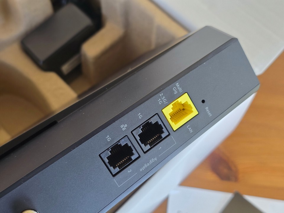 Netgear Nighthawk CM3000 Multi-Gig 2.5Gbps Cable Modem With DOCSIS 3.1 ...