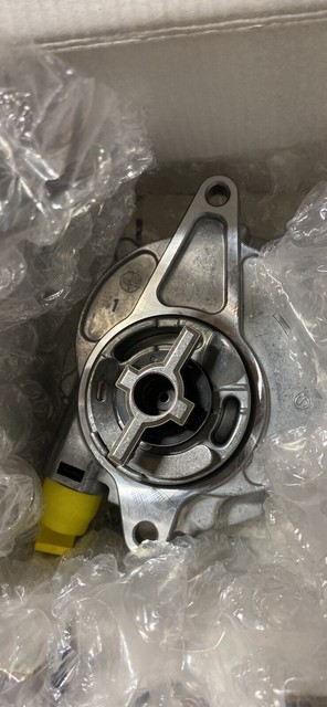 Volvo Xc90 Mk1 Vacuum Pump 31401152 OEM for sale online | eBay