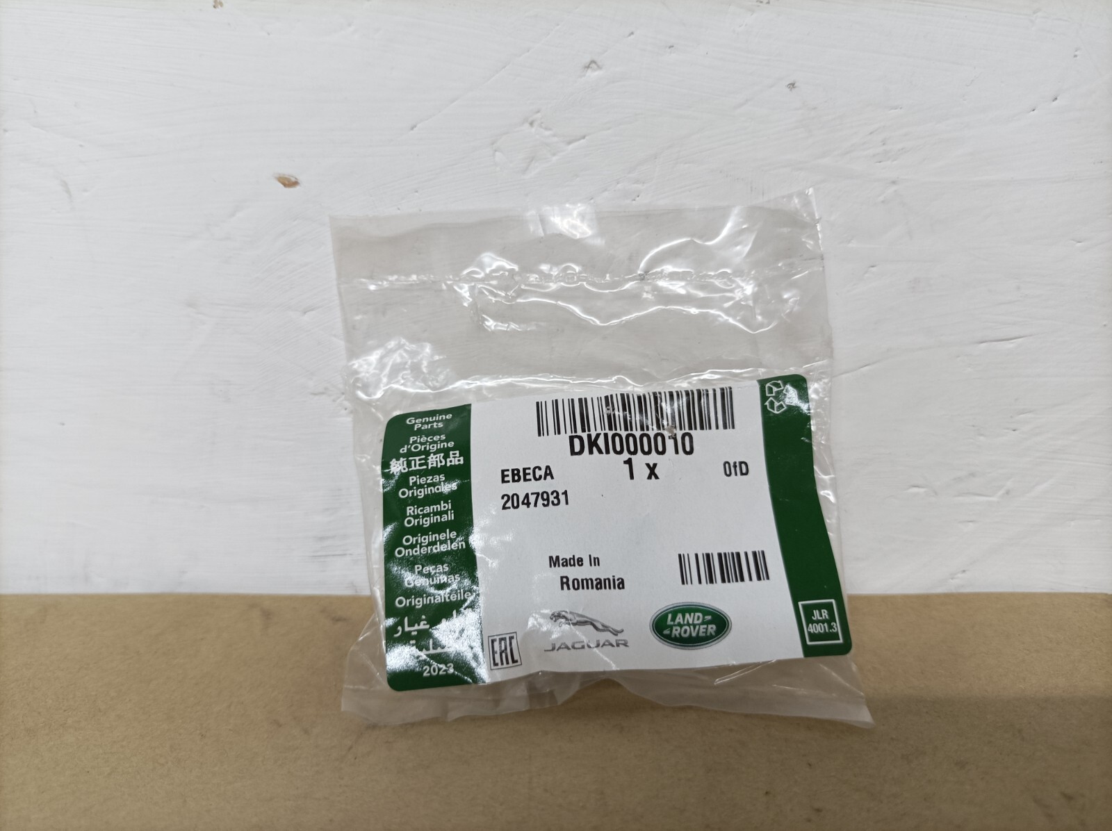 Range Rover L322 Genuine Windscreen Wiper Arm Clip DKI000010 for sale ...