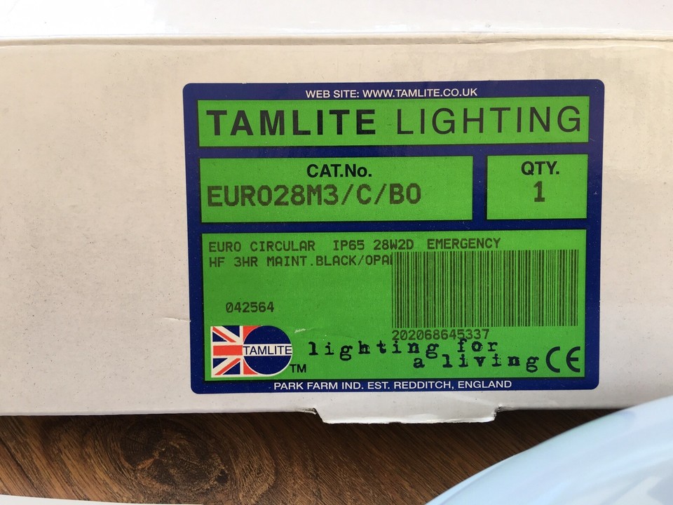 Tamlite EURO28M3/C/BO Circular IP65 28W 2D Emergency HF Bulkhead Black ...
