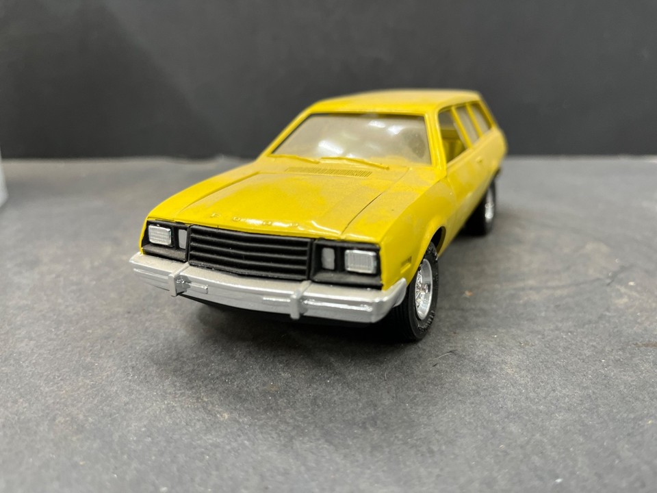 C6 Ford Pinto Station Wagon built car model 1/25 McM vintage | eBay