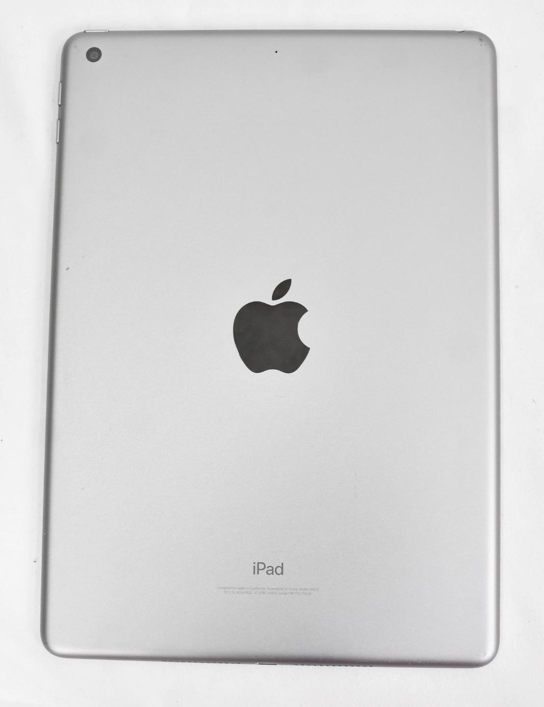 Apple iPad 5th Gen 32GB Wifi Only Tablet MP2F2LL/A Space Gray