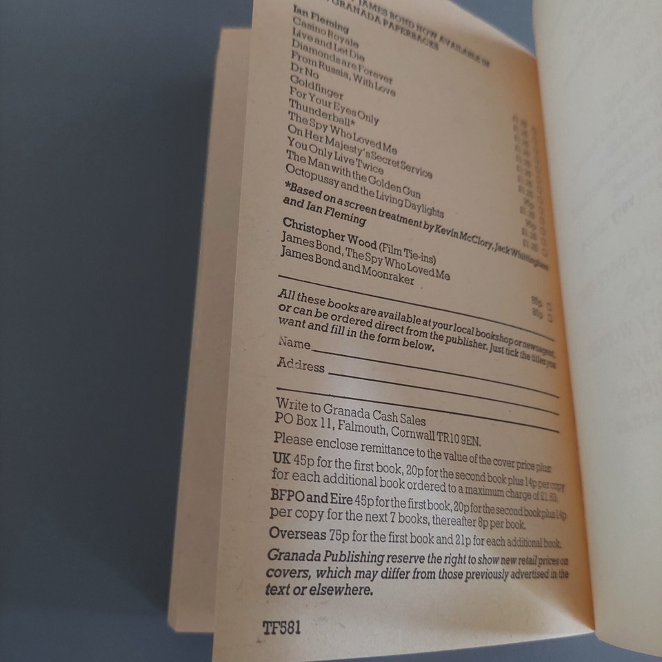 James Bond In Ian Fleming's On Her Majesty's Secret Service Triad Granada Novel | eBay