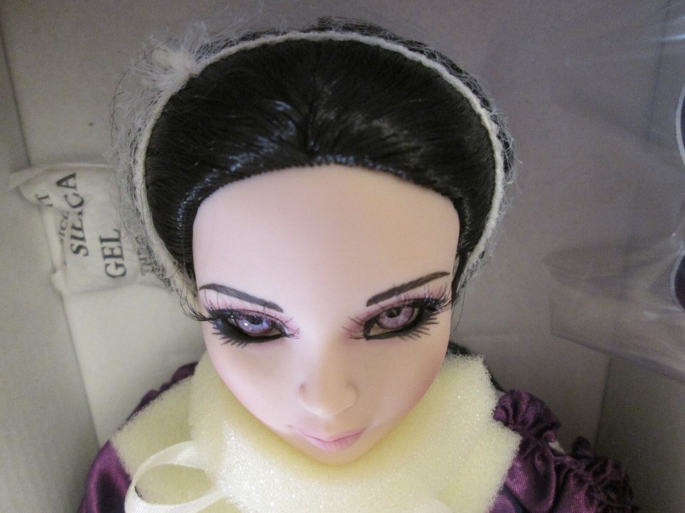 Woefully Bewitching Ellowyne Wilde Imagination Tonner Doll NRFB Inset ...