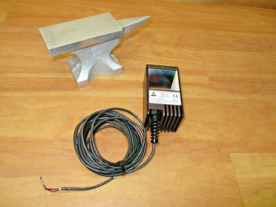 Siemens Nerlite RVA-010200814 *USED* DOAL-50 Red LED Illuminator Light ...