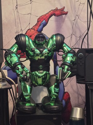 WowWee Robosapien Robot Special Edition Green Chrome Tested With Remote ...