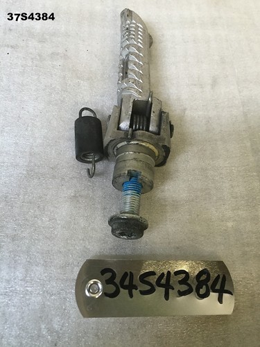 SUZUKI GSXR 1000 07 - 08 RH RIDERS PEG AND MOUNT GENUINE LOT37 37S4384 ...