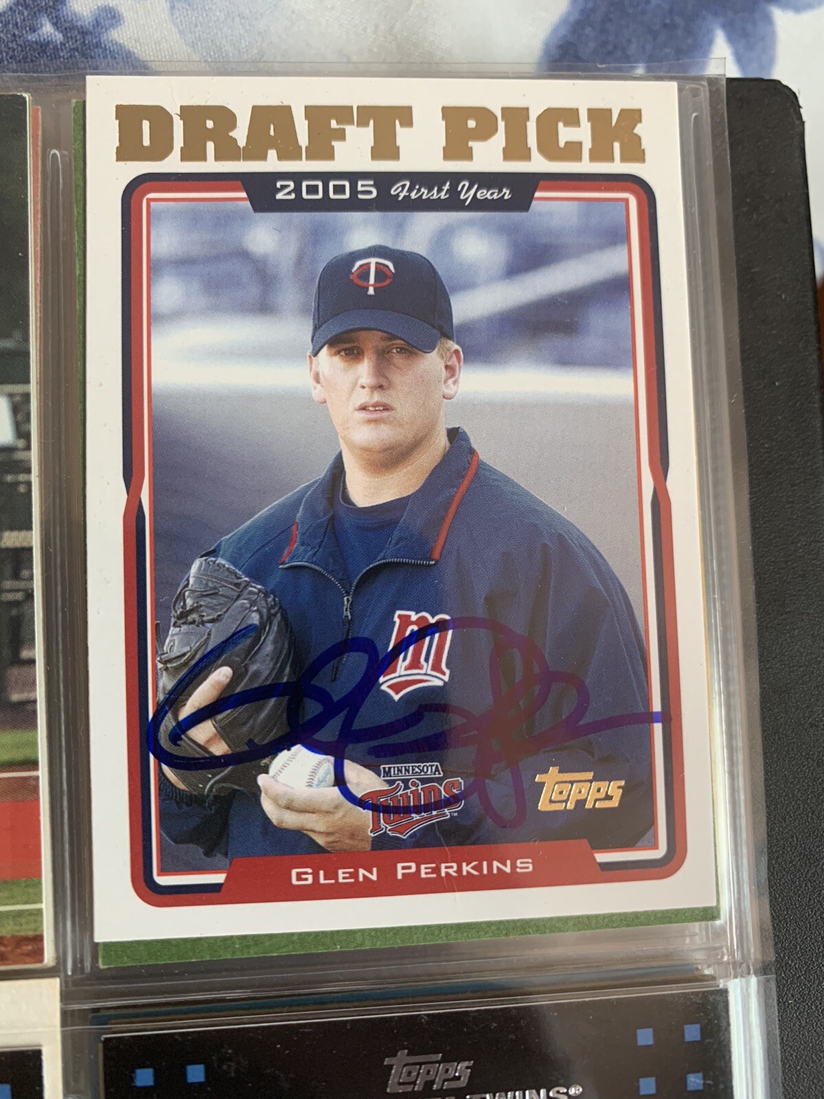 2 Glen Perkins autographed baseball cards | eBay