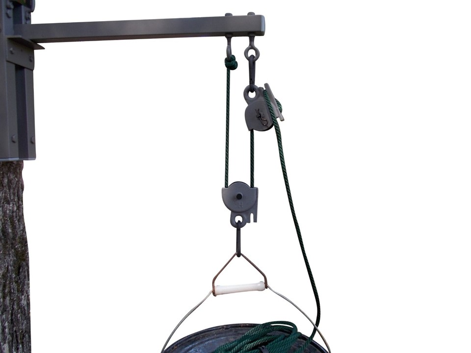 Bucket Feeder Hanger with Bracket and Locking Pulley and Ratchet Strap ...