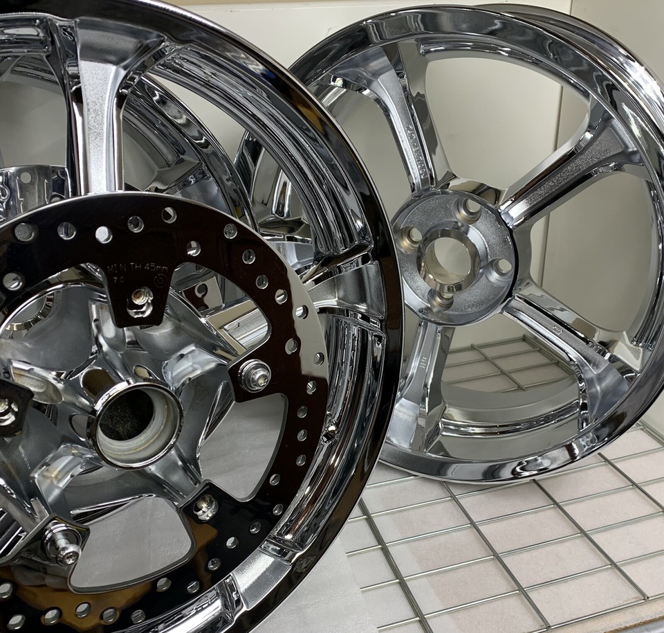 Harley CVO Tri Glide Rims 2020 -24 CUSTOM Chrome Wheels & BEARING ...