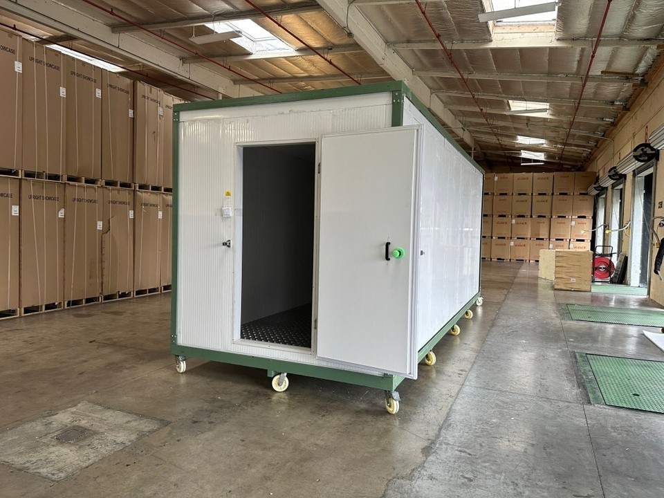 NEW Portable Walk In Cooler or Freezer Cold Storage Mobile Caster 20' x ...