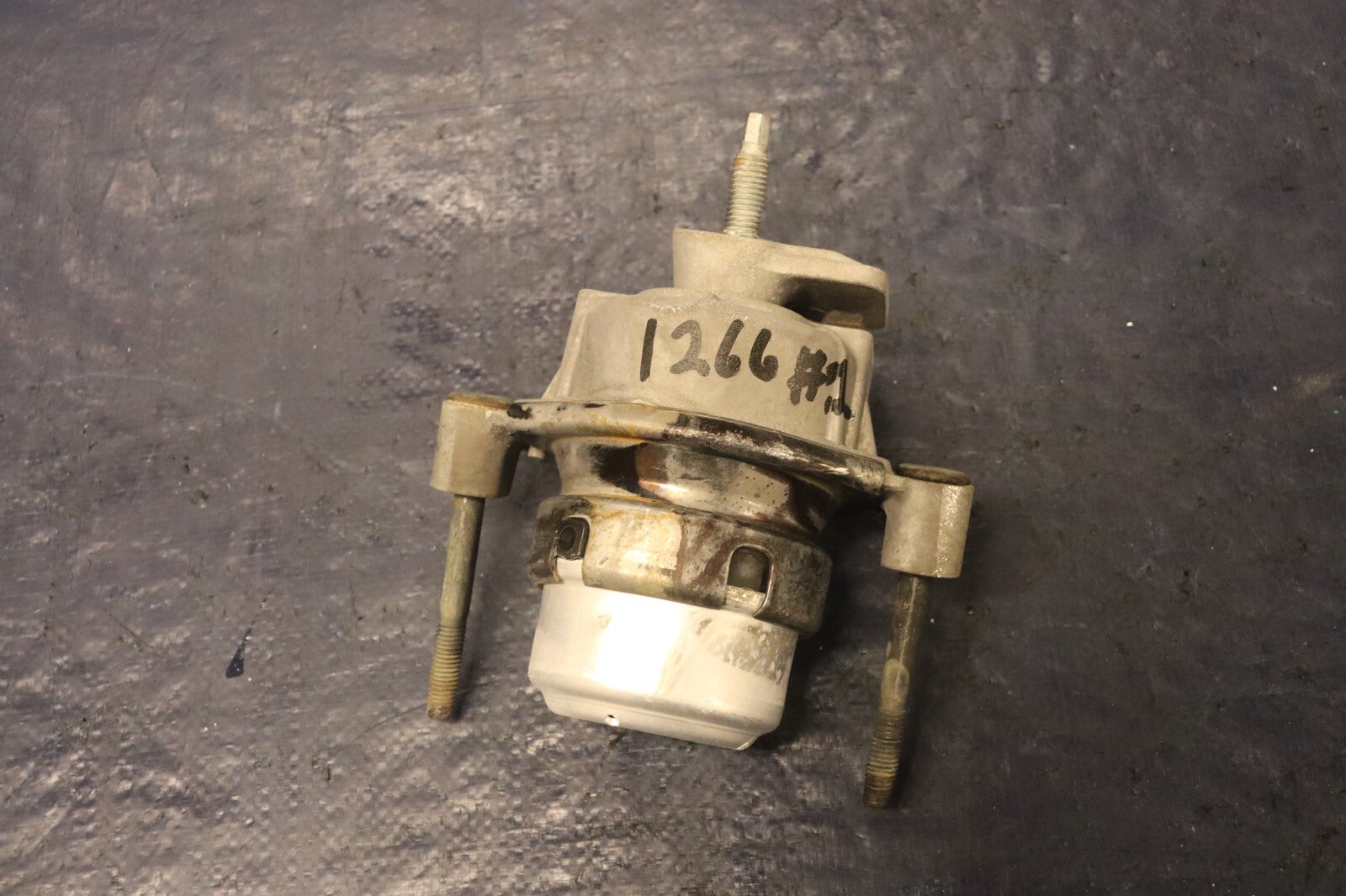 2016 CHEVROLET CORVETTE Z06 2LZ 6.2L OEM ENGINE MOTOR MOUNT #1 #1266 | eBay