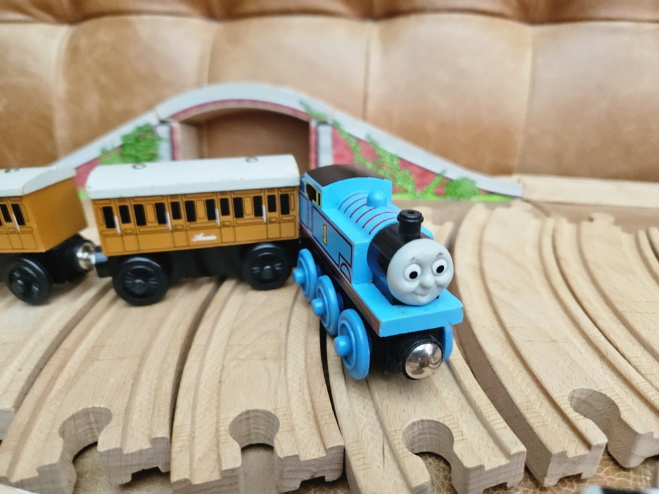 2 x 2005 Gullane Thomas Ltd wooden Bridges plus track, Thomas, Annie ...