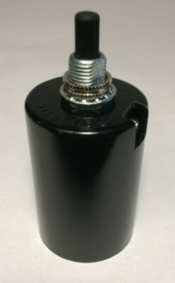 Sockets - Bakelite Lamp Socket