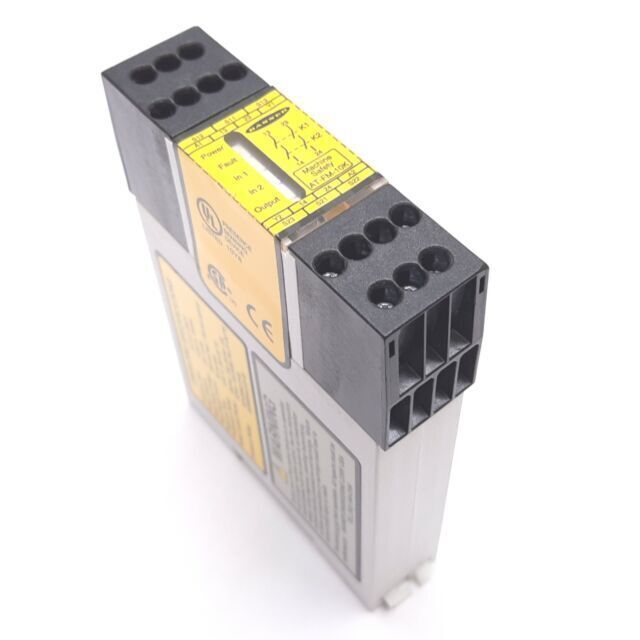 Banner Engineering AT-FM-10K Safety Relay Module for Two-Hand Control ...