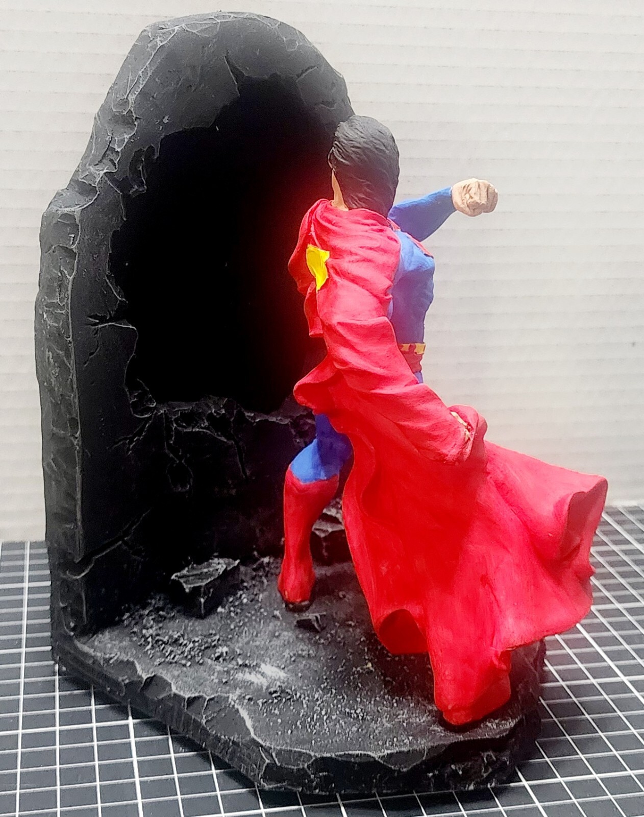 DC COMICS SUPERMAN vs DOOMSDAY BOOKENDS/STATUE 1996 FACTORY NEW!! RARE ...