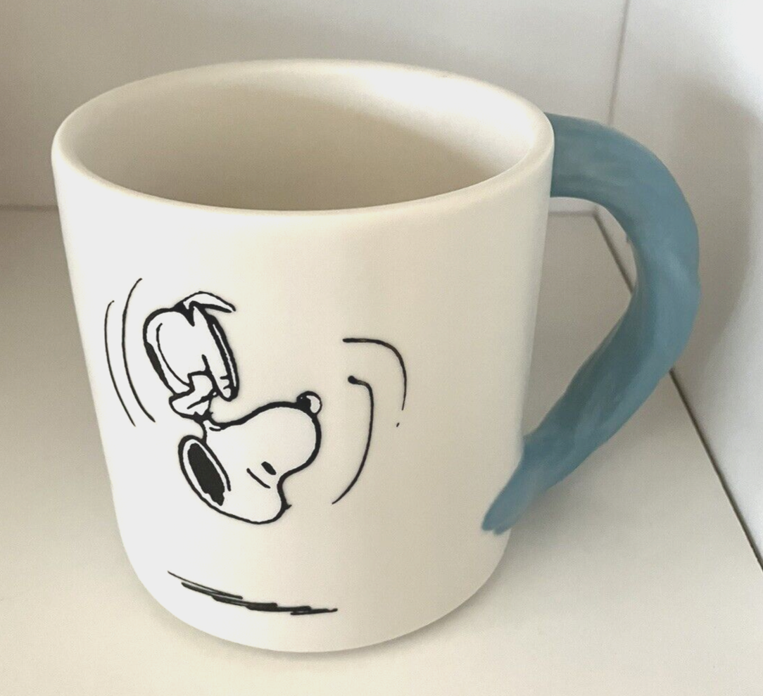Peanuts LINUS and SNOOPY Mug 3D BLANKET Dimensional Handle Cup Zip 17 ...