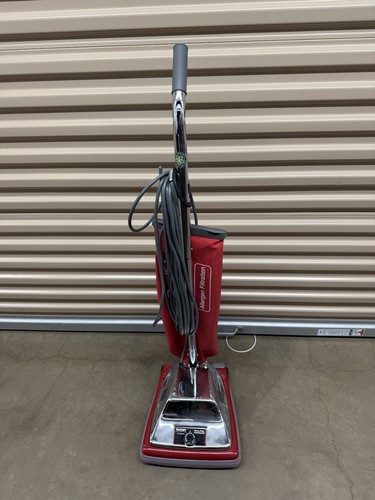 Sanitaire by Electrolux Commercial Upright Vacuum Cleaner SC888 | eBay