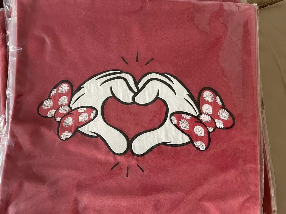 Pottery Barn Disney Christmas Velvet Minnie Mouse Sham Holiday party ...