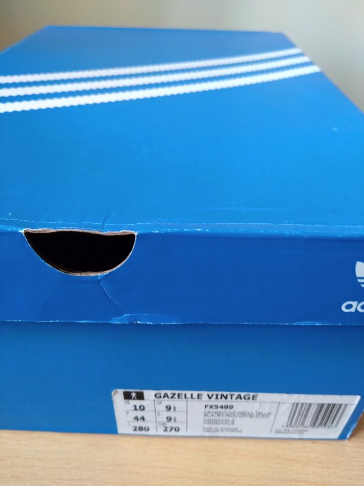 PRICE DROP RARE - MENS adidas gazelle Vintage - white Uk 9.5 Leather ...