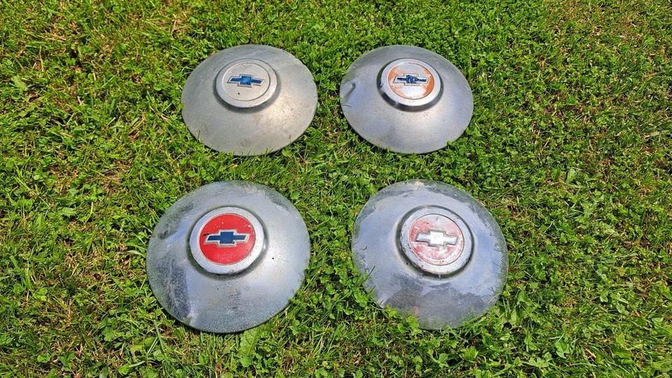 Set Of 4 1949-1950 Chevy Hubcaps 49 50 Chevrolet Styleline Deluxe ...