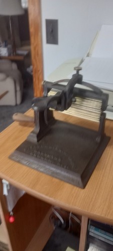 ANTIQUE FLUTER PLEATING MACHINE H. SAUERBIER & SONS MANUFACTURERS ...