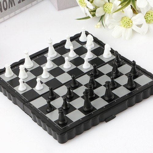 Mini Board Games Portable Draughts Chessmen Checkers Flying Chess ...