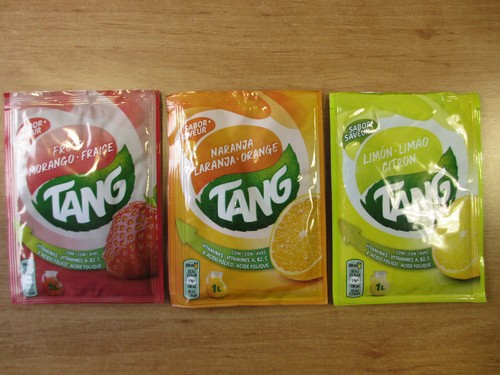 Lot de 3 sachets de 30g de boissons instantanées Tang Orange / Fraise ...