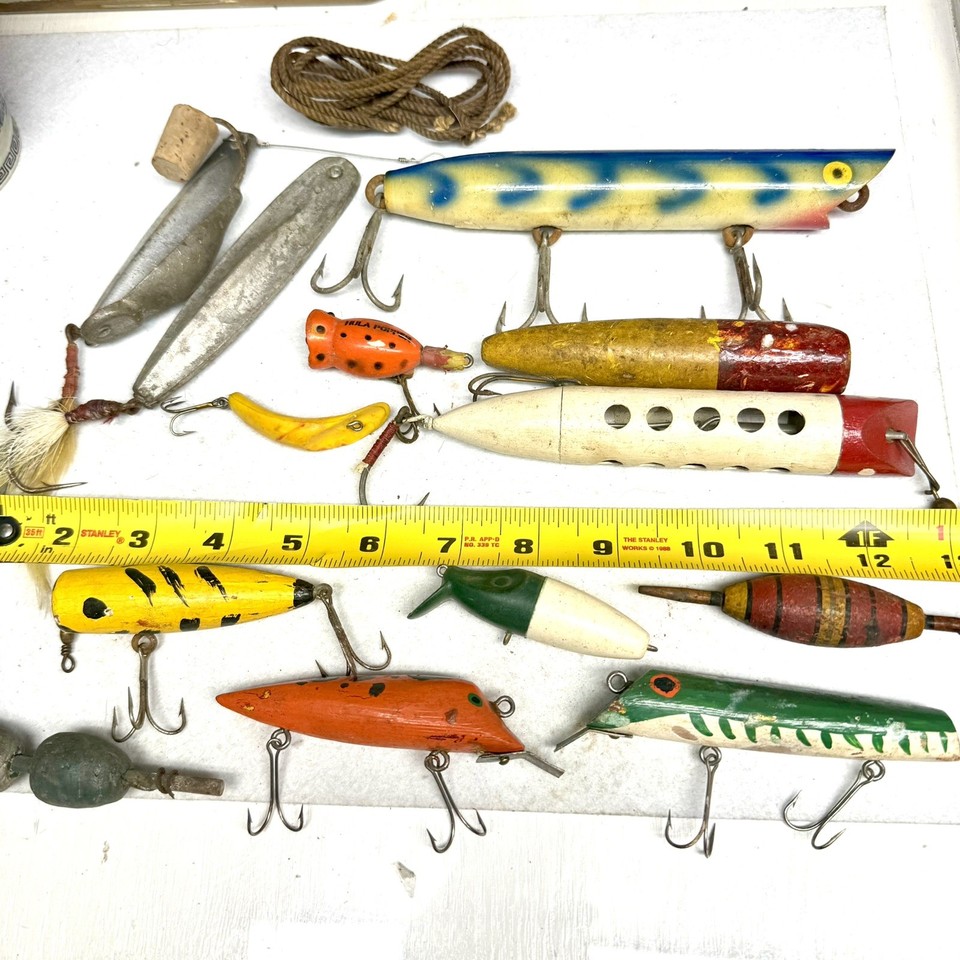 Vintage Colorful Wooden Metal & Plastic Fishing Lures Collection X 13 ...