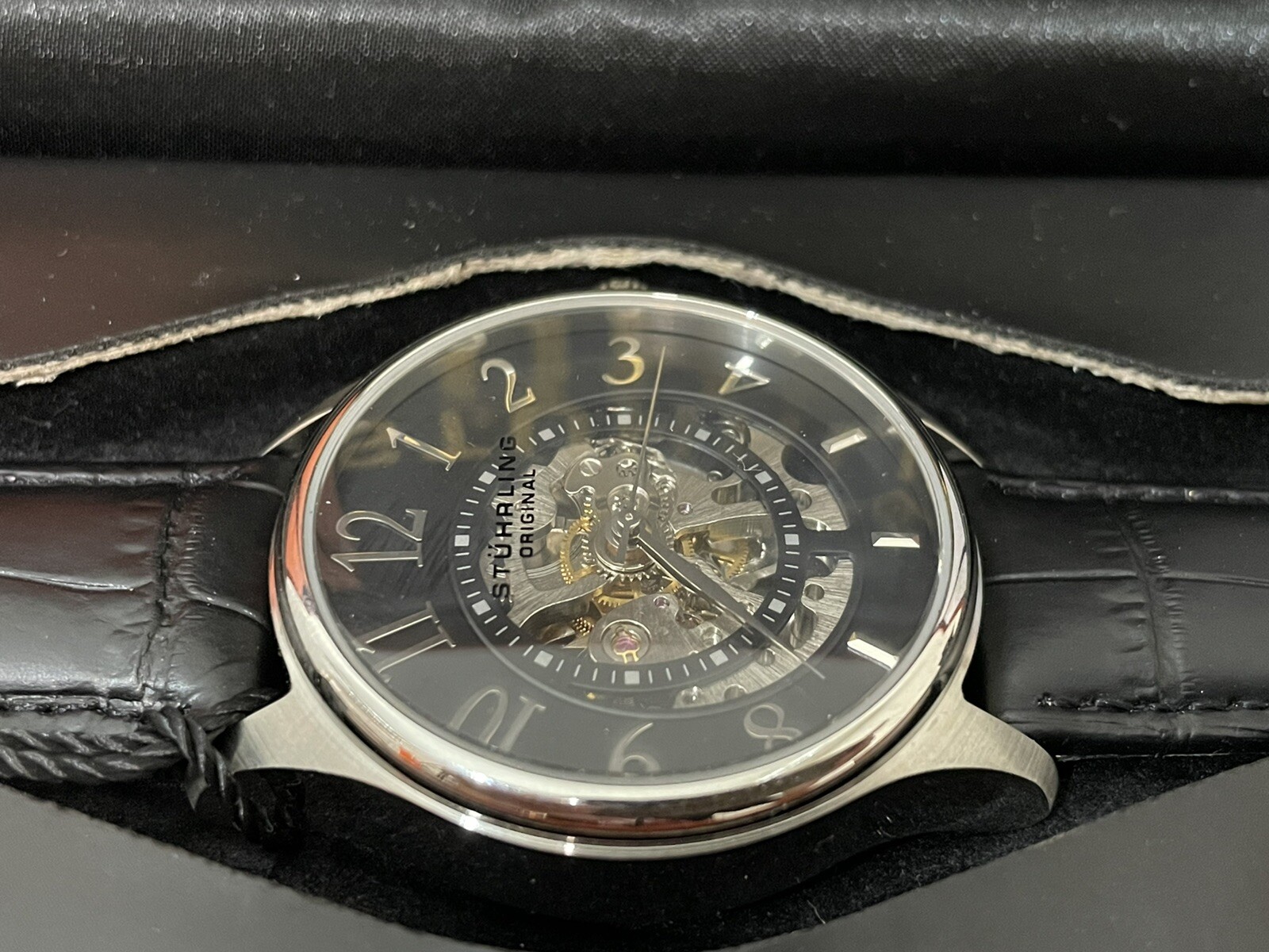 Stuhrling ST-90050 Men's Automatic Skeleton Rubber Strap Watch | Compra ...