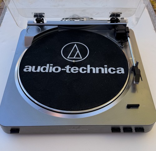 Audio-Technica AT-LP60 Fully Automatic Belt-Drive Stereo Turntable ...
