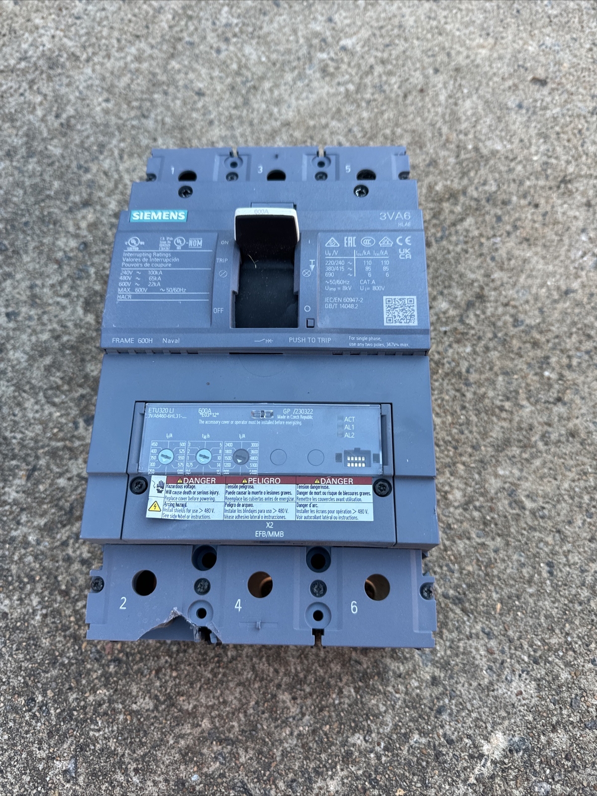 Siemens 3VA6460-6HL31-0AA0 600A 3 PH 3 Pole Circuit Breaker for sale ...