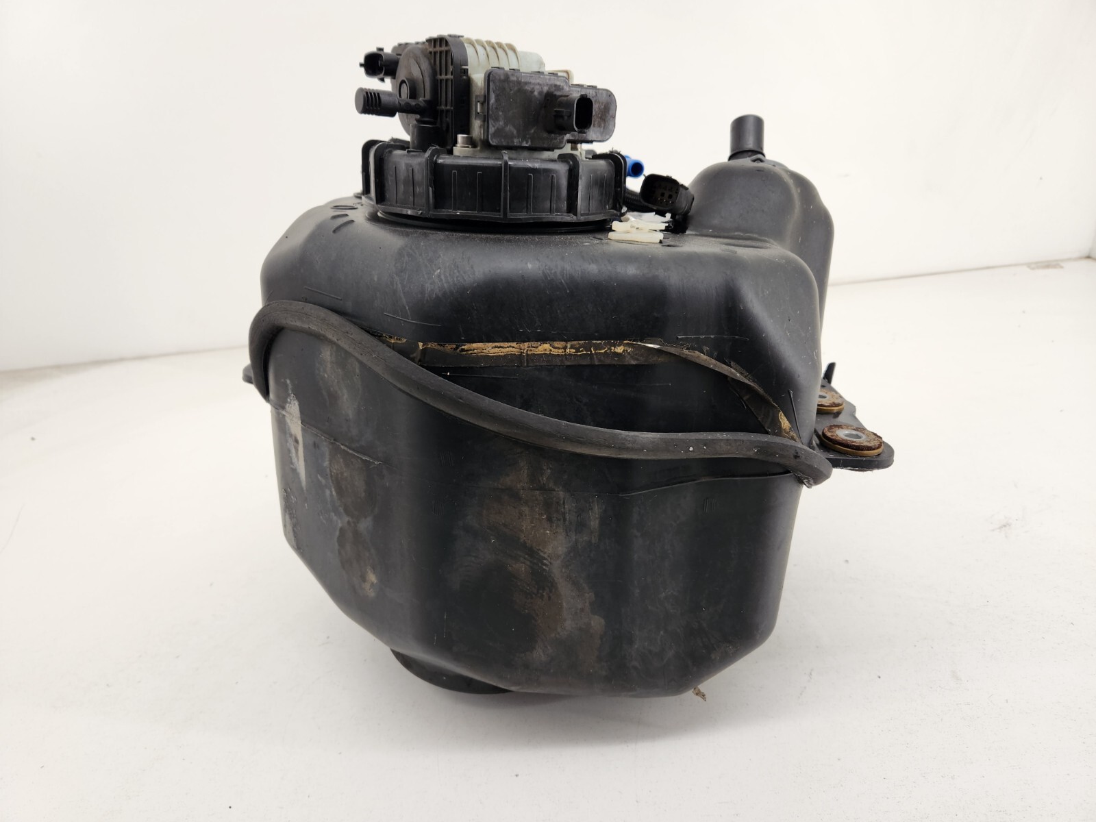 2011-2016 Ford F250 F350 Super Duty Pickup DEF Exhaust Fluid Tank and ...