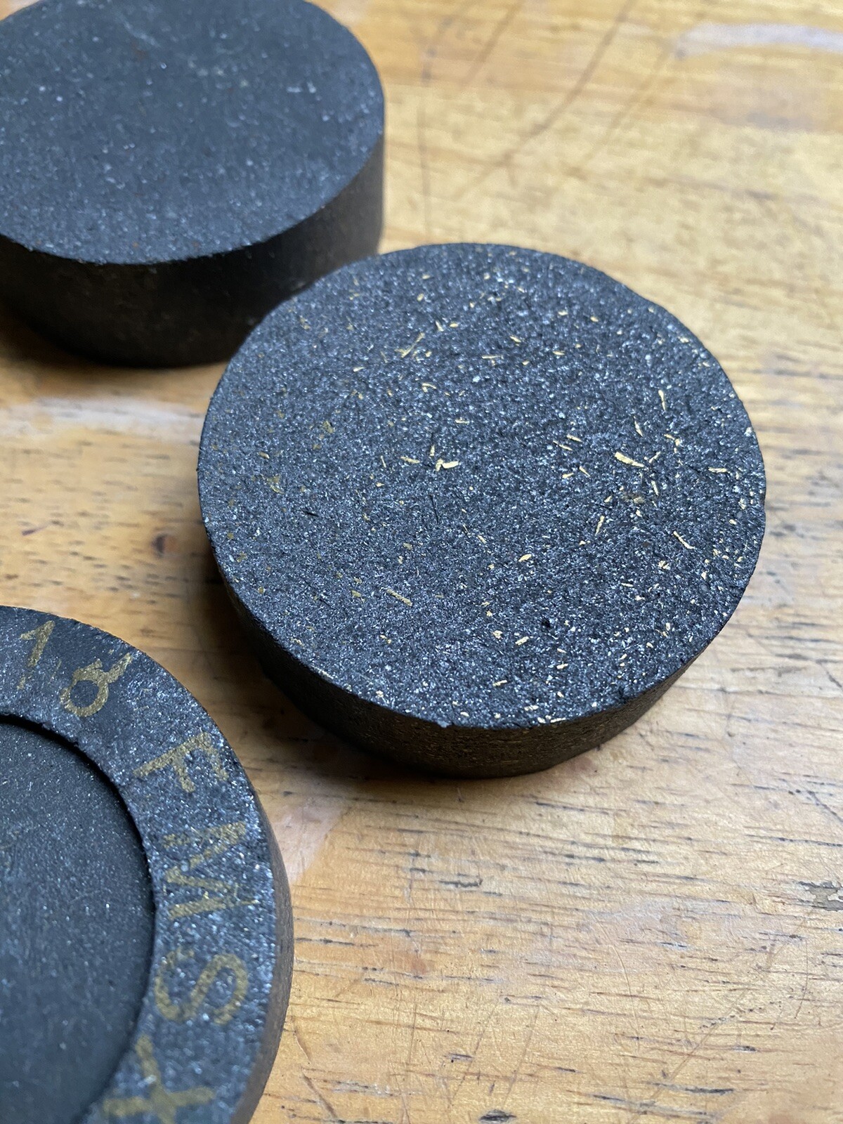 JAGUAR 8346 ROUND BRAKE PADS D73 GP73 DUNLOP CALIPERS XK150 MKI 2.4 3.4 ...