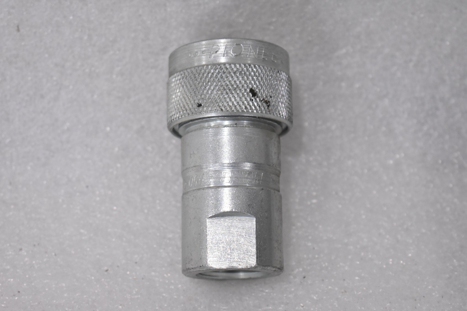 PARKER 4050-4 1/2"-14 FEMALE THREAD QUICK COUPLING, ISO 5675, 3000 PSI ...