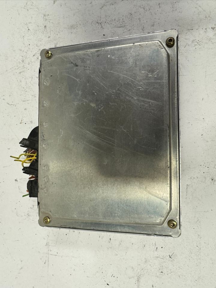 01-02 BMW 325i Engine Control Module Computer ECU ECM PCM - 7 511 570 ...