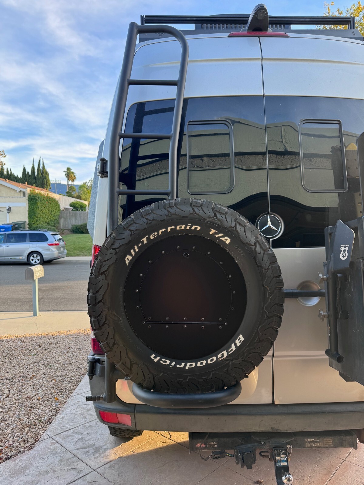 MERCEDES-BENZ SPRINTER VAN LOCKABLE SPARE WHEEL STORAGE/COVER 16" & 17 ...