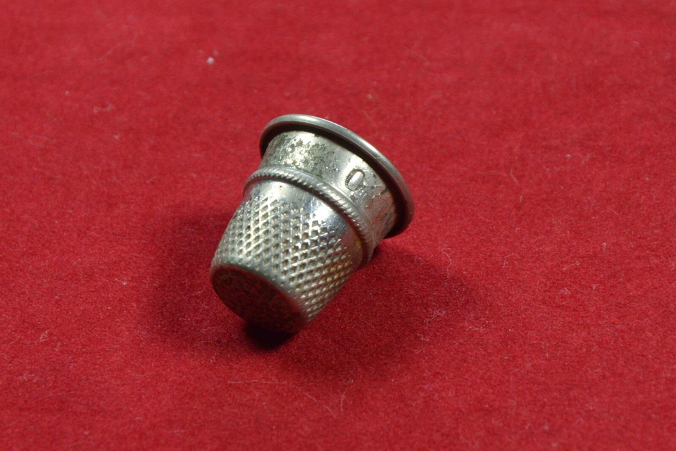 GERMAN WWII WEHRMACHT SOLDIER BRASS THIMBLE FOR INDIVIDUAL SEWING KIT ...