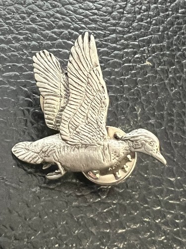 Flying Duck 322 1986 GG Harris Fine Pewter Lapel Pin Intricate ...