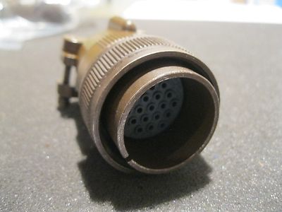 ITT Canon Military 24 Pin Screw Connector CA3106E24-28PF80 | eBay