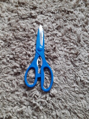 Kleeneze Kitchen Scissors With Incorparated Bottle Opener Brand New ...