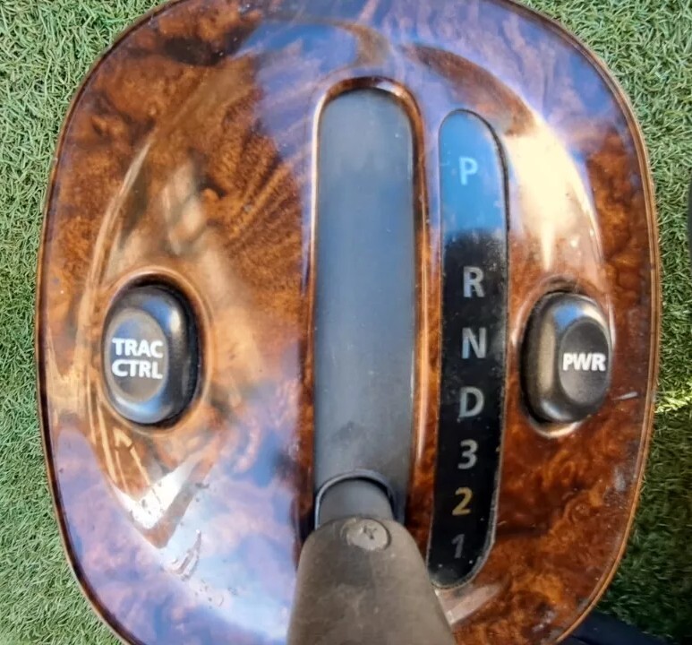 VT VX COMMODORE T BAR SHIFTER & WIRE TRACTION CONTROL CALAIS WOODGRAIN ...