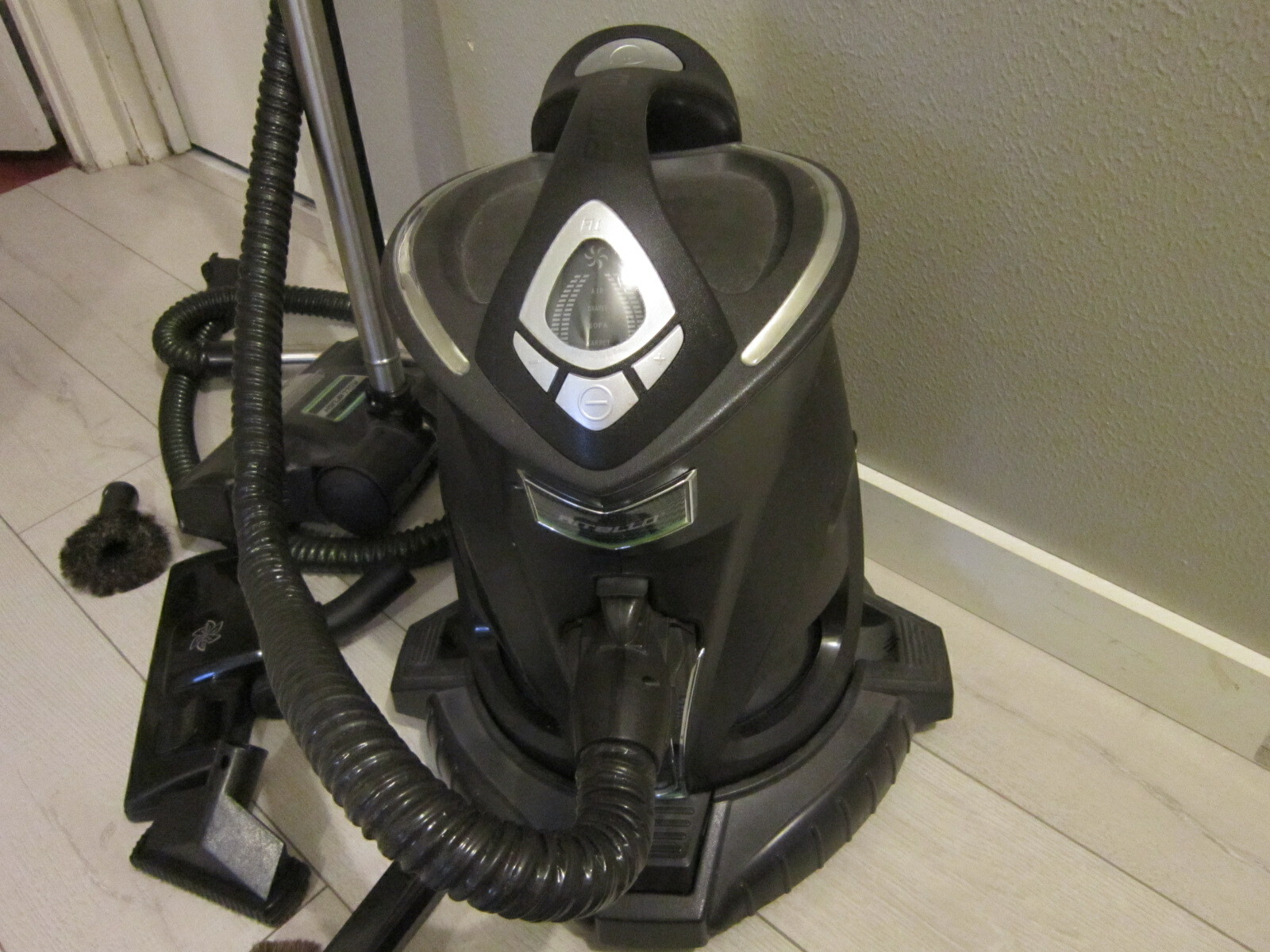 Ritello R1 Vacuum / Water Filtration Vacuum Cleaner | eBay